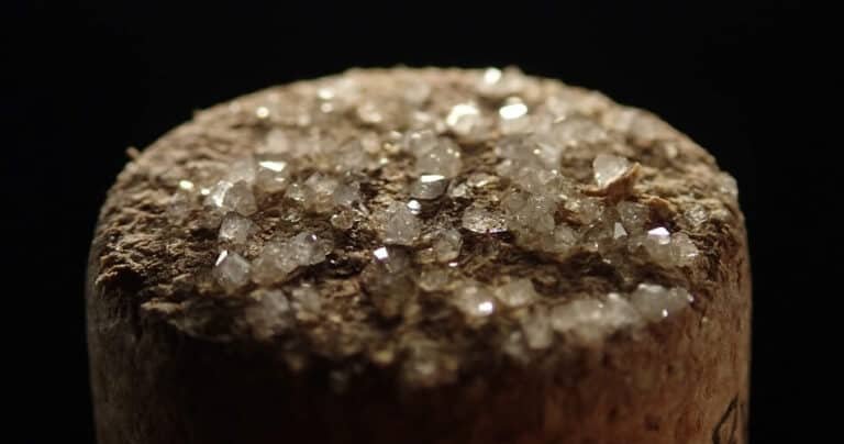 Why Is There Sediment in Wine and Is It Harmful? | WineLoverMagazine